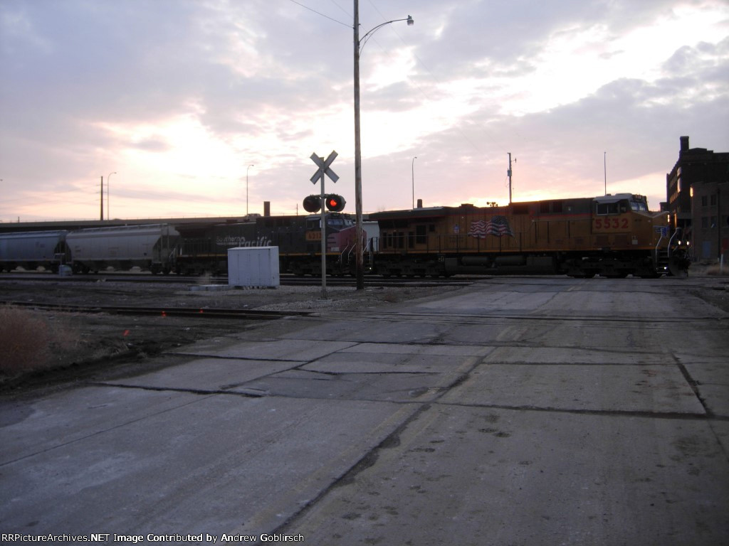 UP 5532 & 6213 in Sunset
